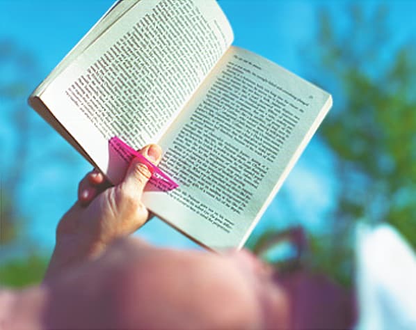 Thumb Thing Bookmark And Book Page Holder NoveltyStreet