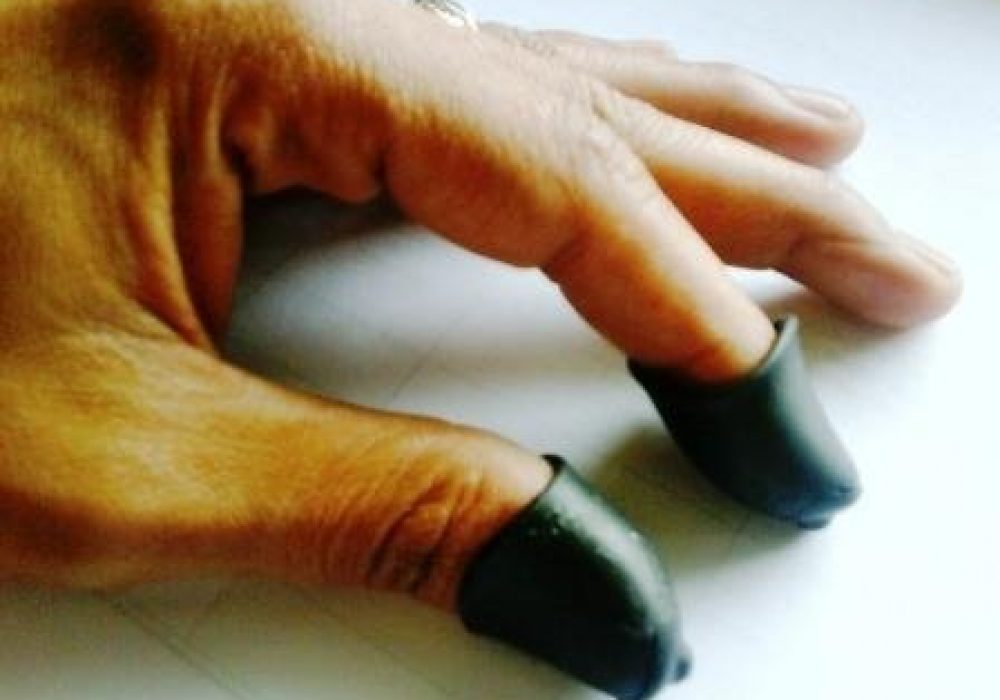 Accu-Text Touch Screen Finger Stylus - NoveltyStreet